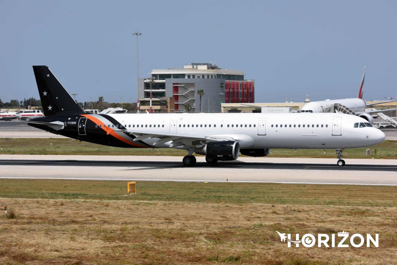 Titan Airways A321-200 G-POWW — Horizon