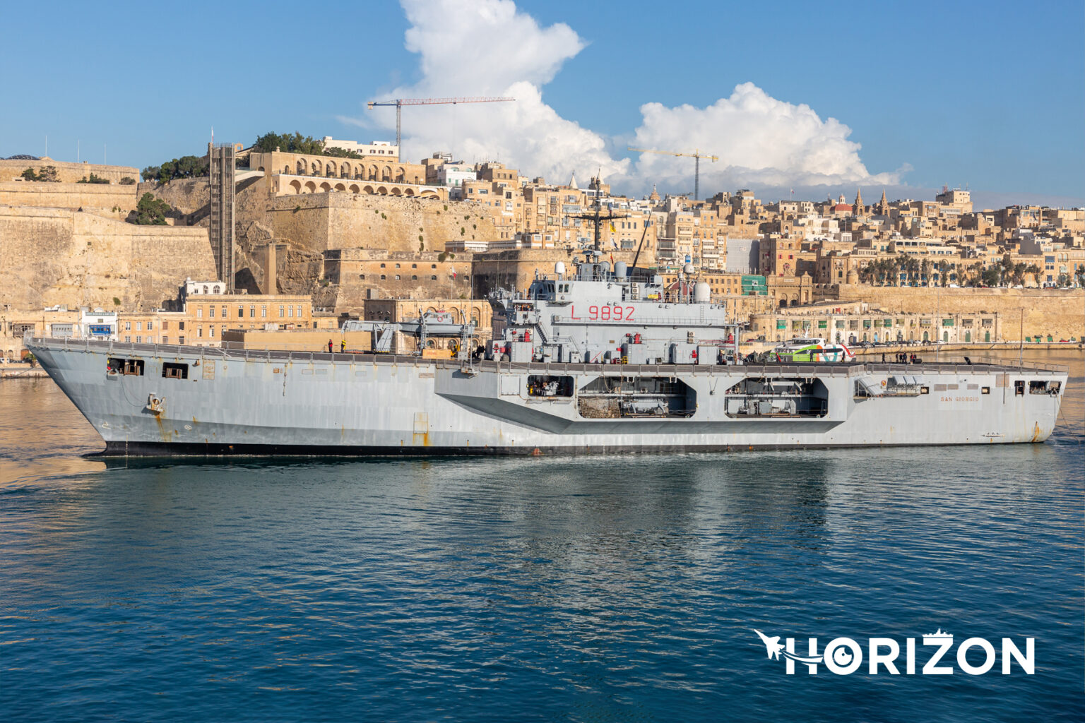 Italian Navy Nave San Giorgio L9892 — Horizon