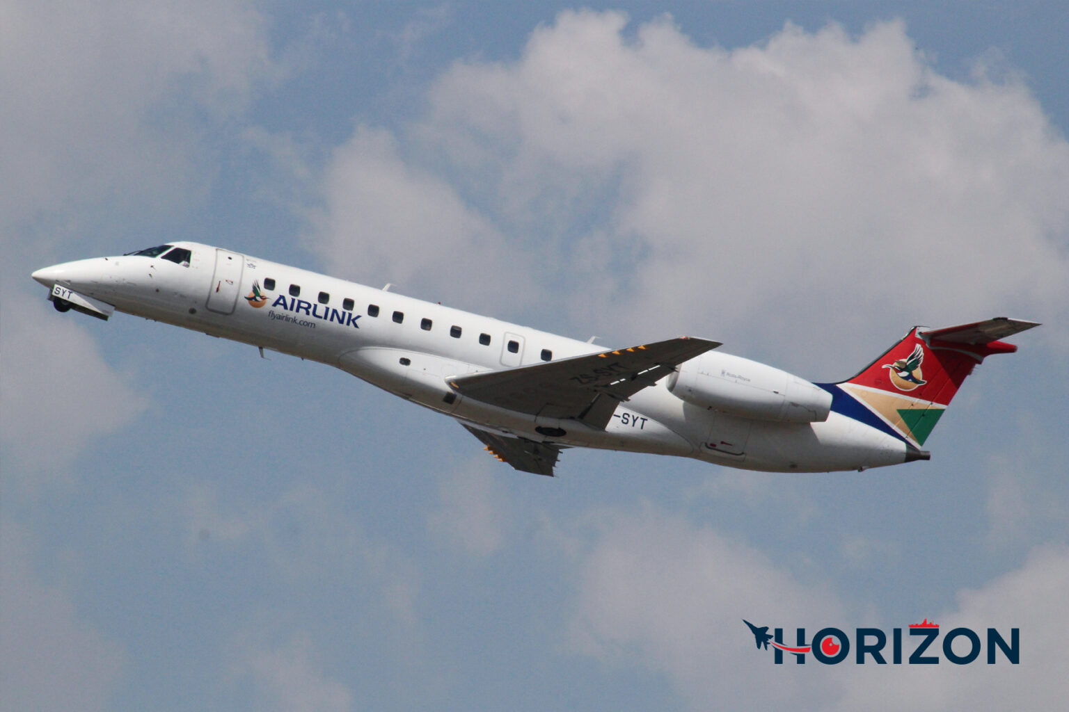 Airlink Embraer ERJ-135LR ZS-SYT — Horizon