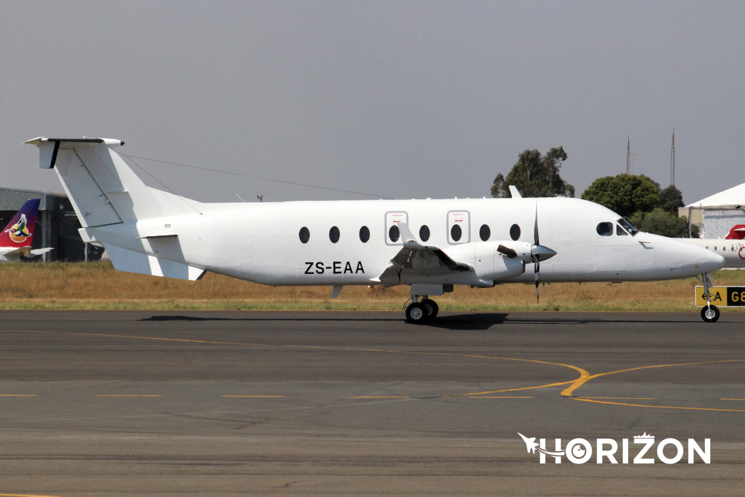 Private Beechcraft 1900D ZS-EAA — Horizon