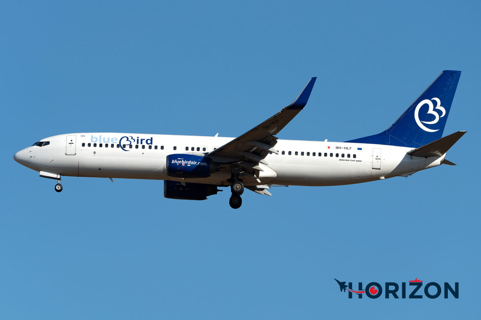 Bluebird Airways Boeing 737-85F(WL) 9H-HLY — Horizon