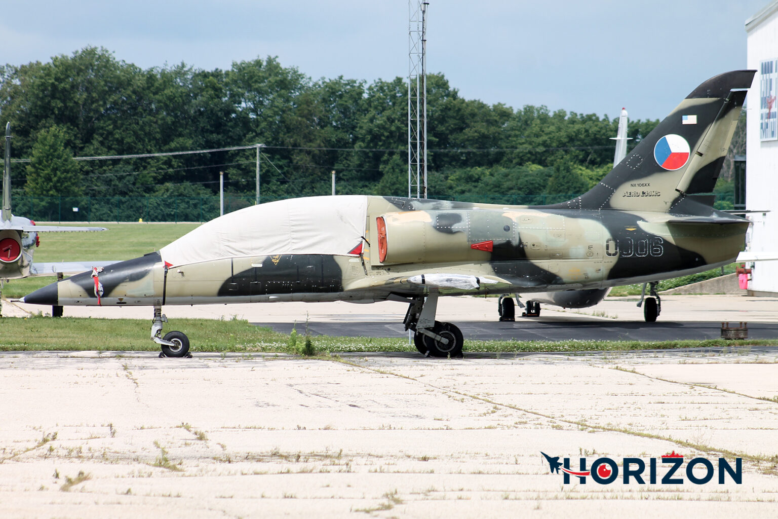 Private Aero L-39MS Albatros N106XX — Horizon