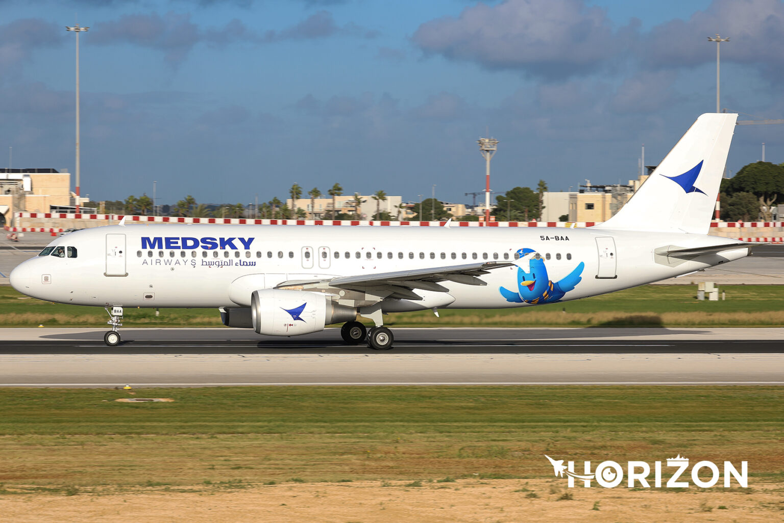 Medsky Airways Airbus A320-214 5A-BAA — Horizon